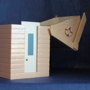 Beach Hut Storage Box - Pink • Natural Inspirations